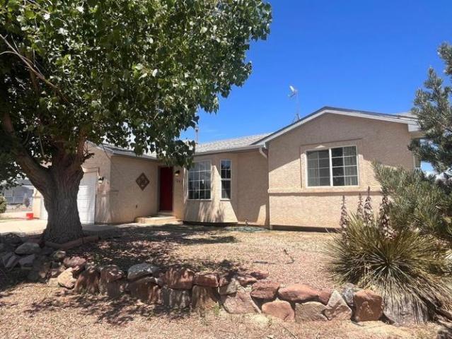 1047 E Desert Cove Dr, Pueblo West, CO 81007