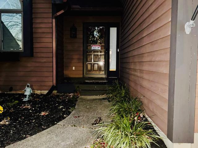1047 Golfview Road