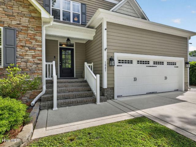 1047 Grandview Drive
