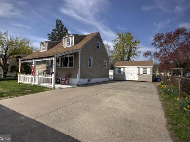 1047 Harrison St, Bristol, PA 19007 | MLS #PABU2118 | Compass