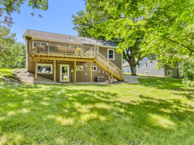 1047 Highwood Circle