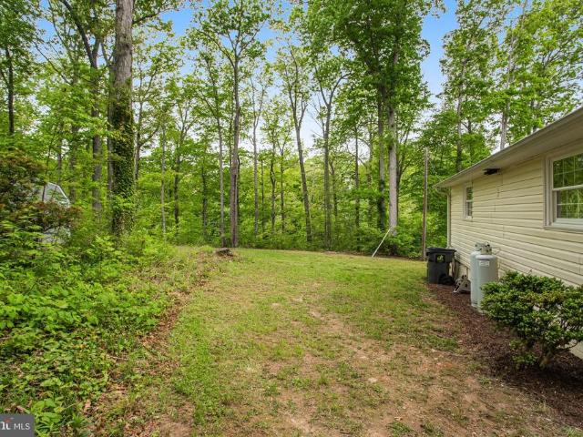 1047 Lakeview Drive
