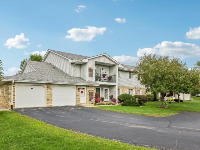 1047 Prairie Dr, Unit 202