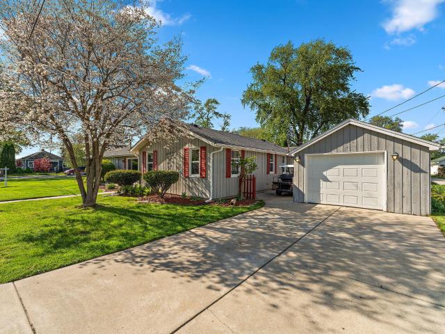 1047 State St, Hobart, IN 46342 | MLS #837987