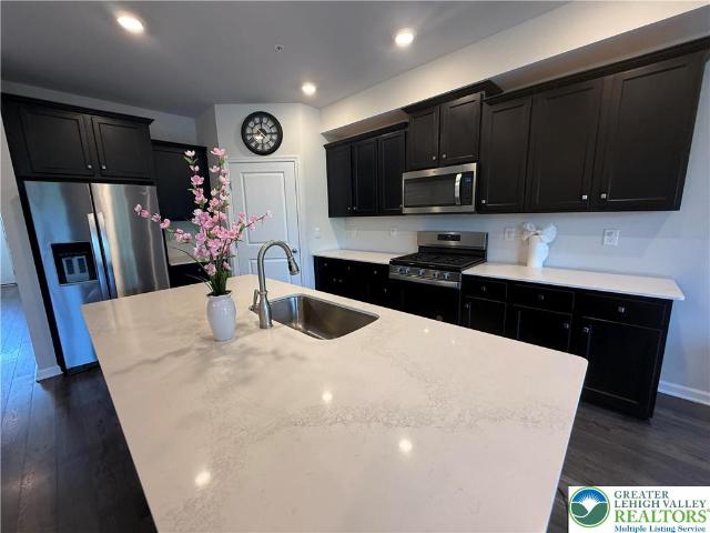 1047 Turnstone Drive