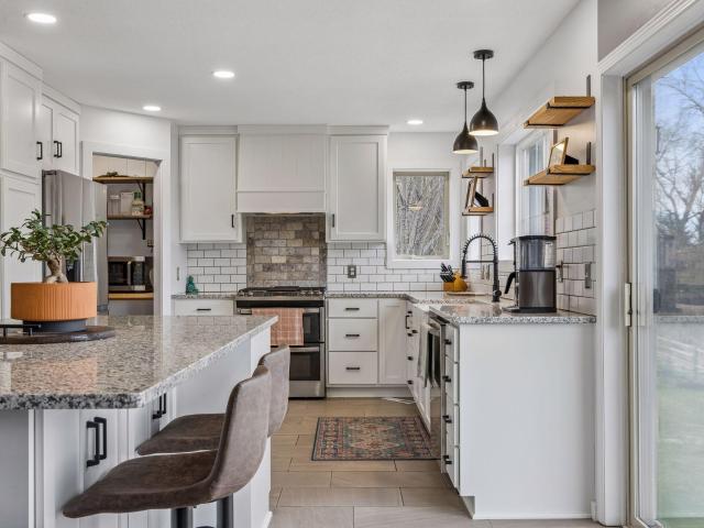 1047 th Street NE