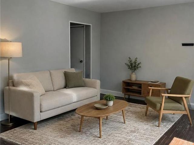 1047 W Academy Street #6