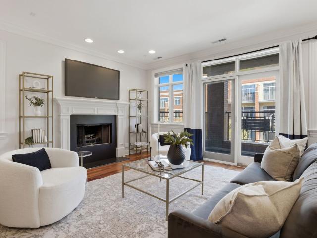 1047 W Monroe Street # 3NTIF