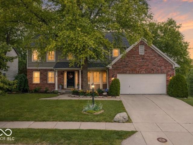 10480 Greenway Dr, Fishers, IN 46037