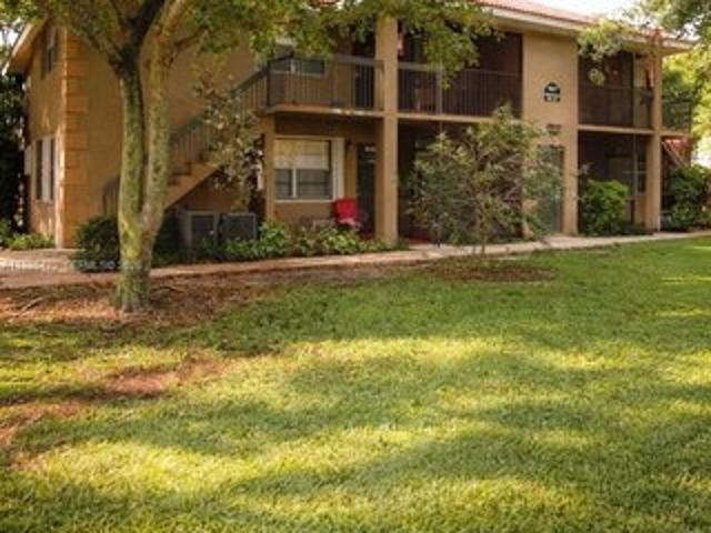 10480 NW 8th St Unit 201, Pembroke Pines, FL 33026