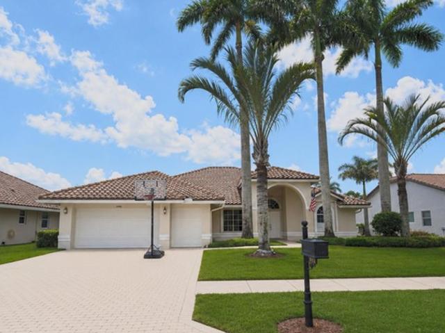 10481 Milburn Ln, Boca Raton, FL 33498