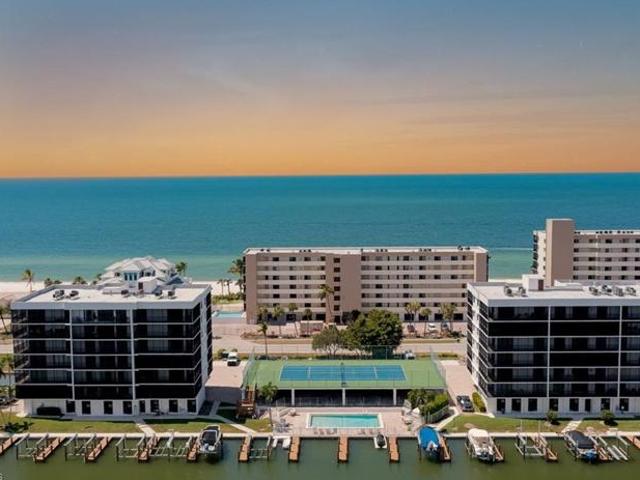 10482 Gulf Shore Dr #251, Naples, FL 34108