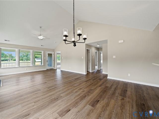 10484 Meyers Park Drive