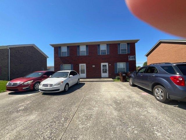 1048 Merrick Dr, Richmond, KY 40475