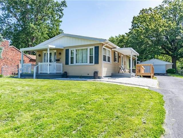 1048 N 35th St, Decatur, IL 62521