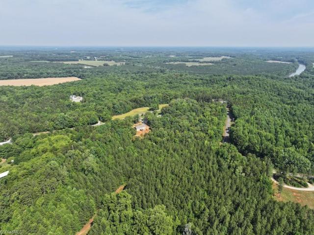 1048 N Goat Pasture Road