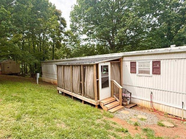 1048 Big Sky Dr, Moneta, VA 24121