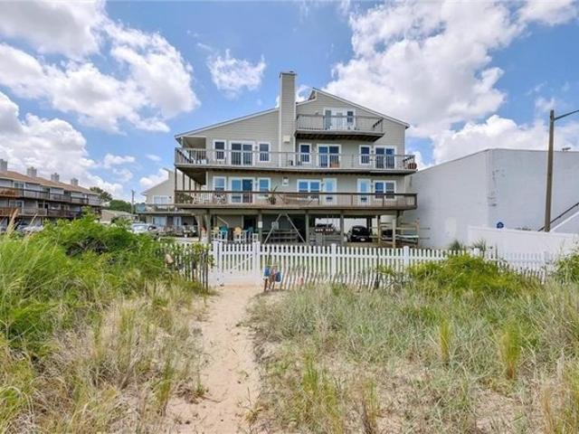 1048 E Ocean View Ave, Norfolk, VA 23503