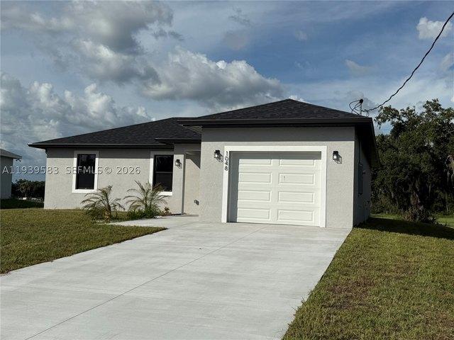 1048 Jay Ct, Labelle, FL 33935