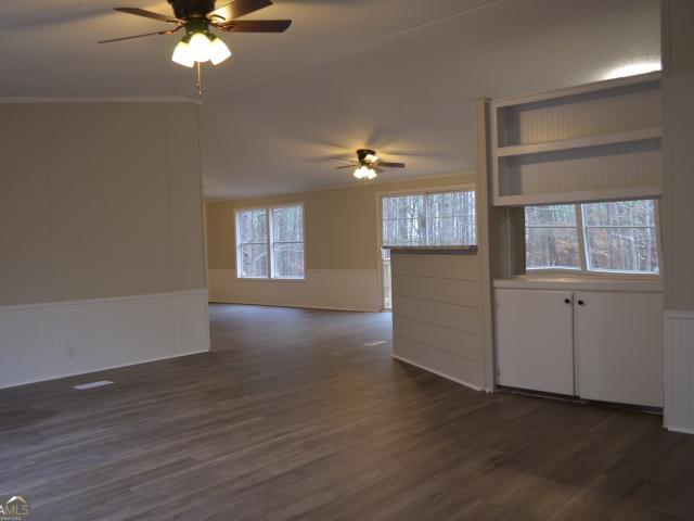 1048 Lee King Road