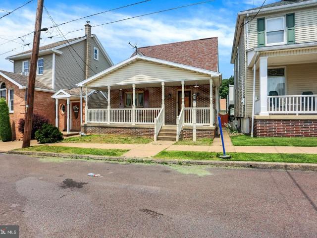 1048 Pine Street