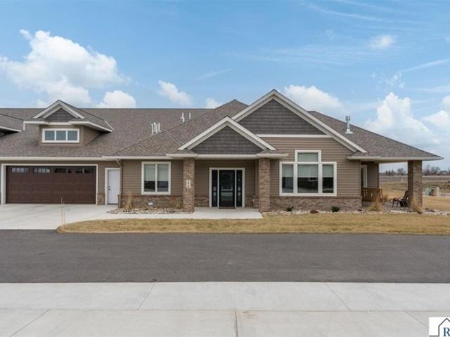 1048 Saba Blvd, Mankato, MN 56001