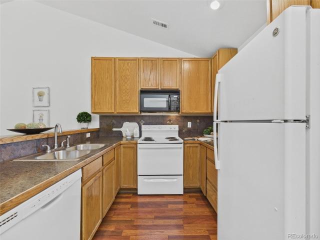 1048 Tierra Lane # 201