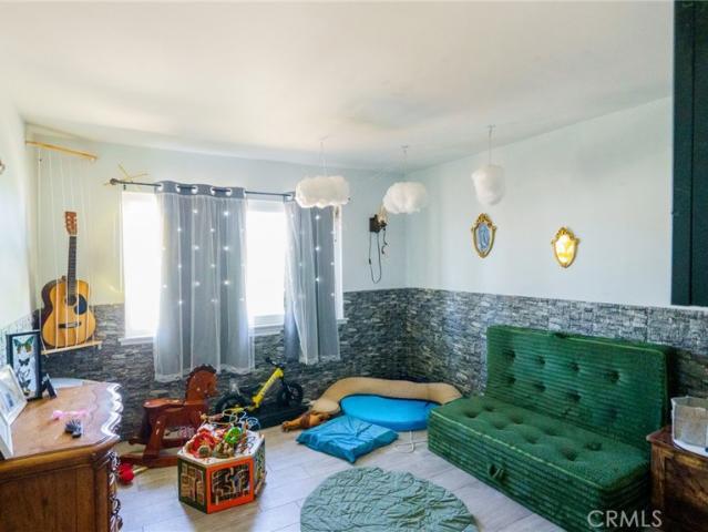 1048 Vallejo Avenue
