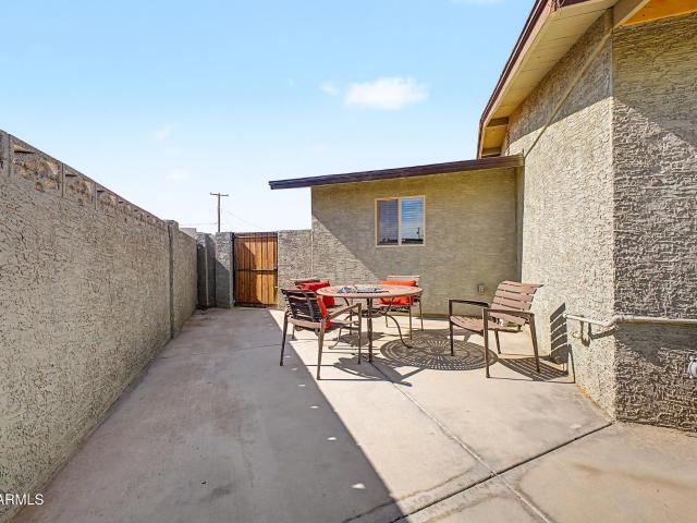 1048 w heather drive