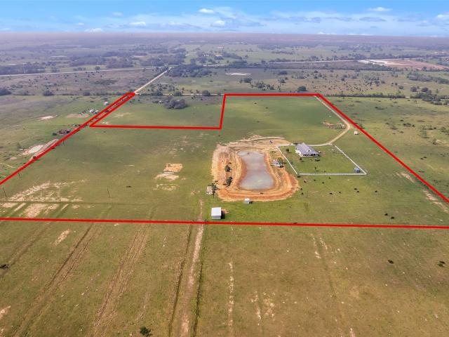 1048 11th St, Columbus, TX 78934 | MLS #17968 | Compass
