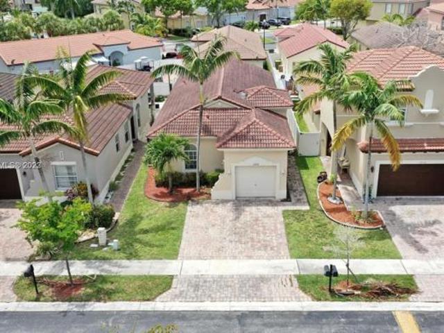 1048 40th Rd NE, Homestead, FL 33033