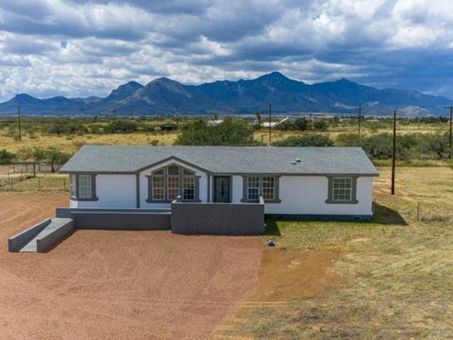 10490 S Smith Ave, Hereford, AZ 85615