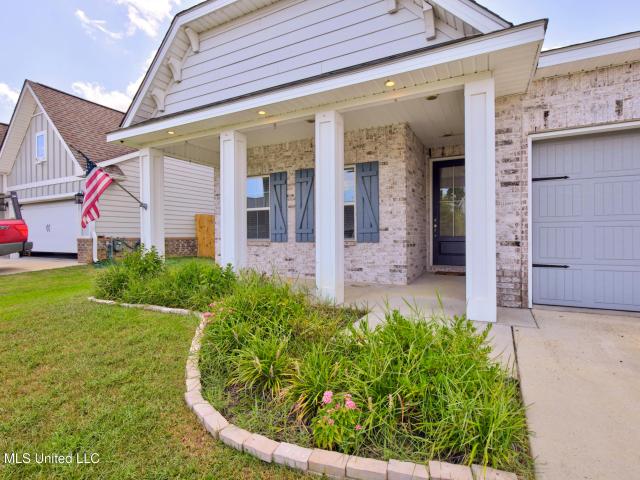 10497 W Landon Green Circle