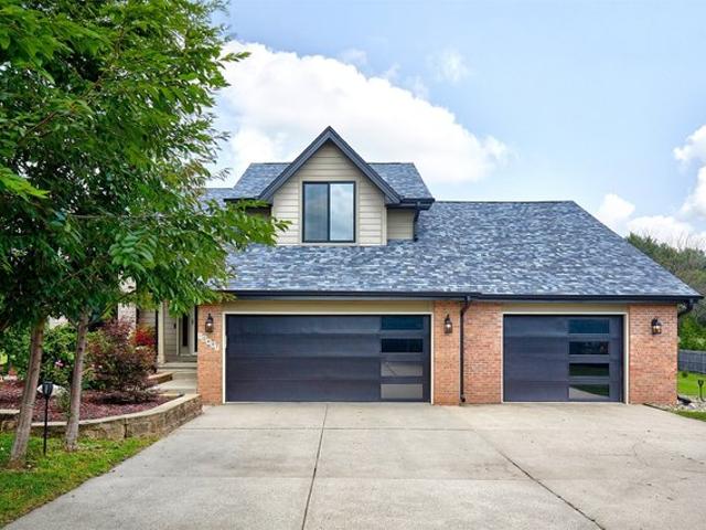 10497 NW 108th Pl, Granger, IA 50109