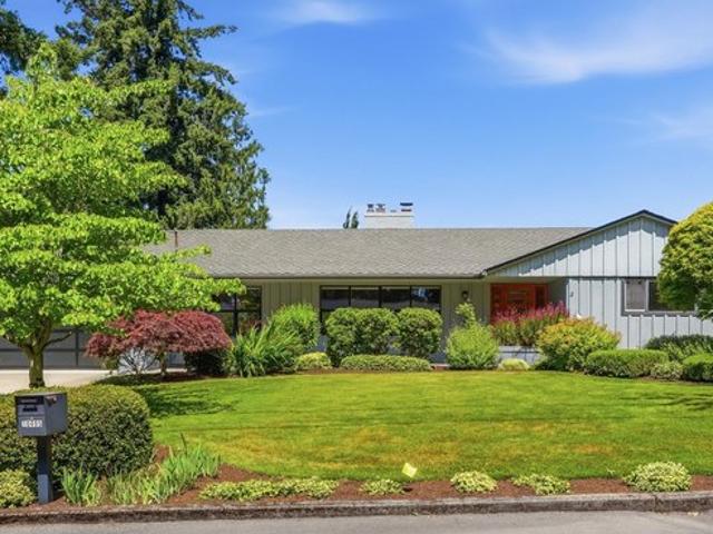 10495 SW Melnore St, Portland, OR 97225