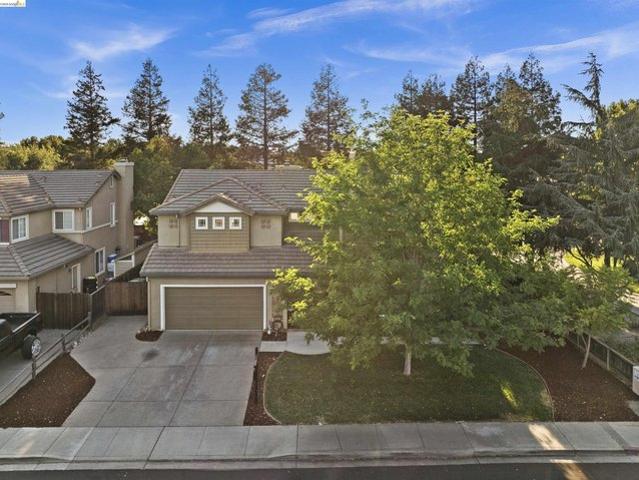 1049 Meadowgate Way, Brentwood, CA 94513