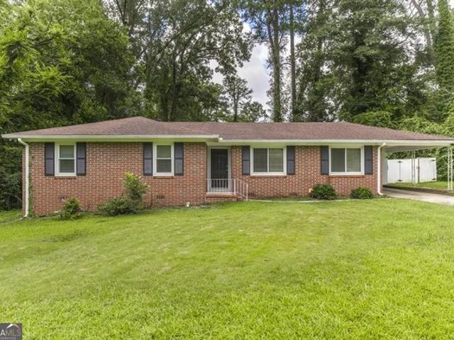1049 Newport Rd, Macon, GA 31210