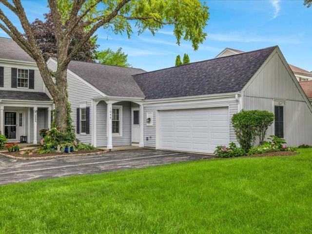 1049 Oswego Rd Unit 0, Naperville, IL 60540