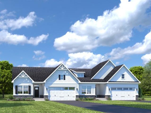 1049 Black Sands Dr, Penn, PA 15644