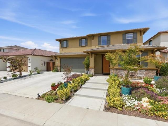 1049 Blue Range Way, Roseville, CA 95747