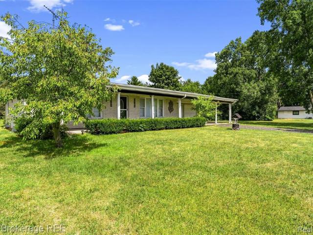 1049 E Hill Road