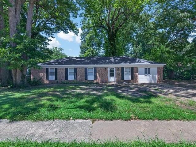 1049 E Little Back River Rd, Hampton, VA 23669