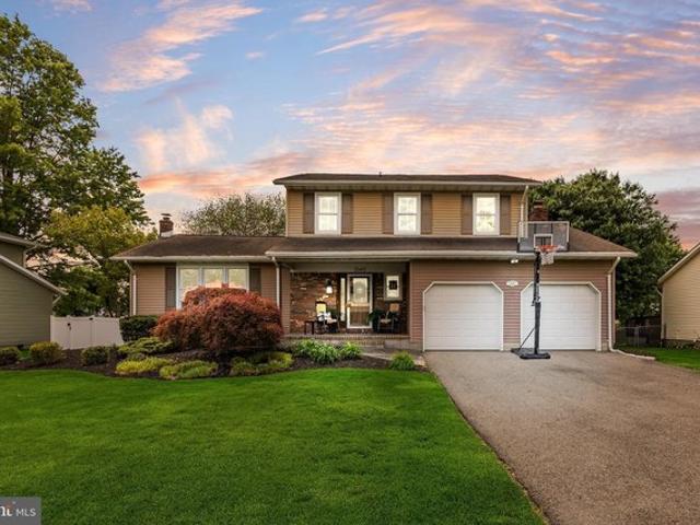 1049 Estates Blvd, Hamilton, NJ 08690