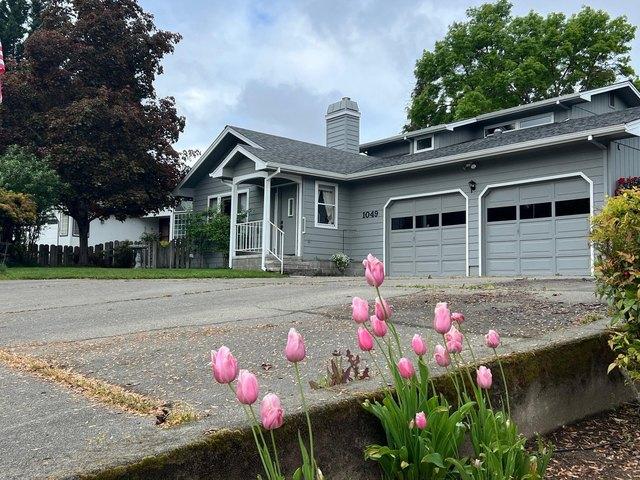 1049 Jeramy Way, Grants Pass, OR 97527