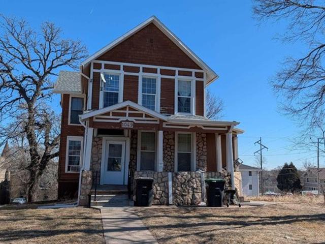 1049 Park Ave, Omaha, NE 68105