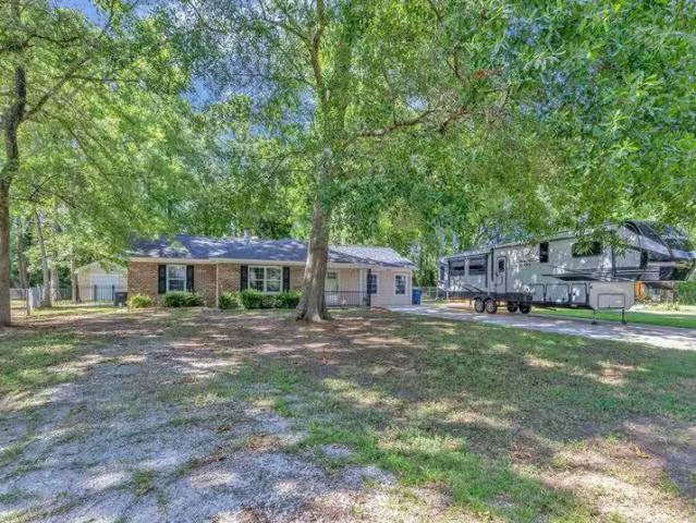 1049 PINNER PL, MYRTLE BEACH, SC 29577 Single Family Residence.