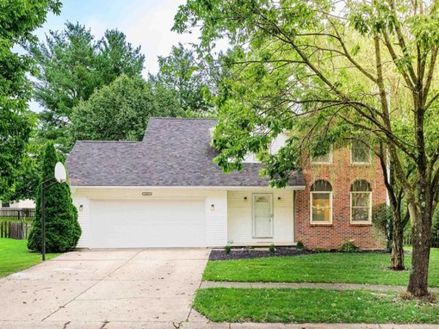 1049 S Graywell Dr, Bloomington, IN 47401