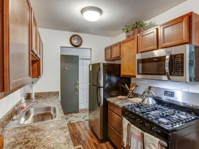 1049 S. Westmore Meyers Rd 2 Bedroom Apartment for Rent at 1049 Westmore Meyers Rd, Lombard, IL 60148