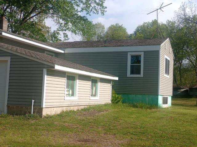 1049 th Road