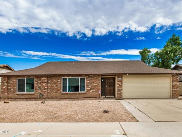 1049 W Mendoza Ave, Mesa, AZ 85210